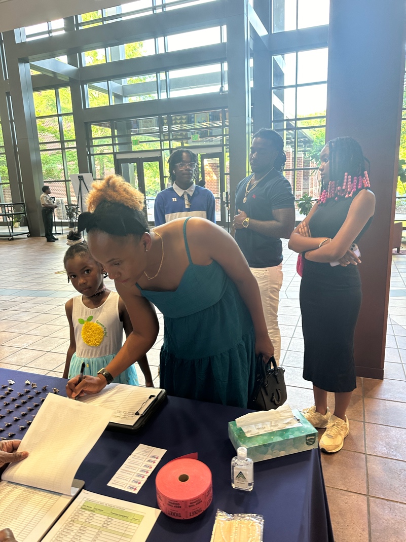Charlotte Area Fund Celebrates Spring 2024 Graduates - CAF